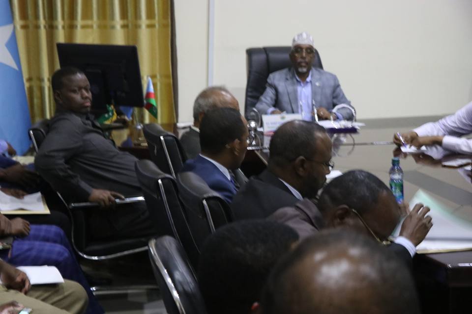 Madaxweynaha Koonfur Galbeed oo Furay Shir Amniga loga hadlayo – Radio ... Madaxweynaha Koonfur Galbeed oo Furay Shir Amniga loga hadlayo – Radio ...
