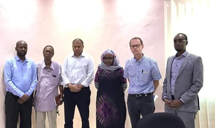 Masuuliyin ka tirsan Puntland oo kulan la qaatay wafdi Midowga yurub ... Masuuliyin ka tirsan Puntland oo kulan la qaatay wafdi Midowga yurub ...