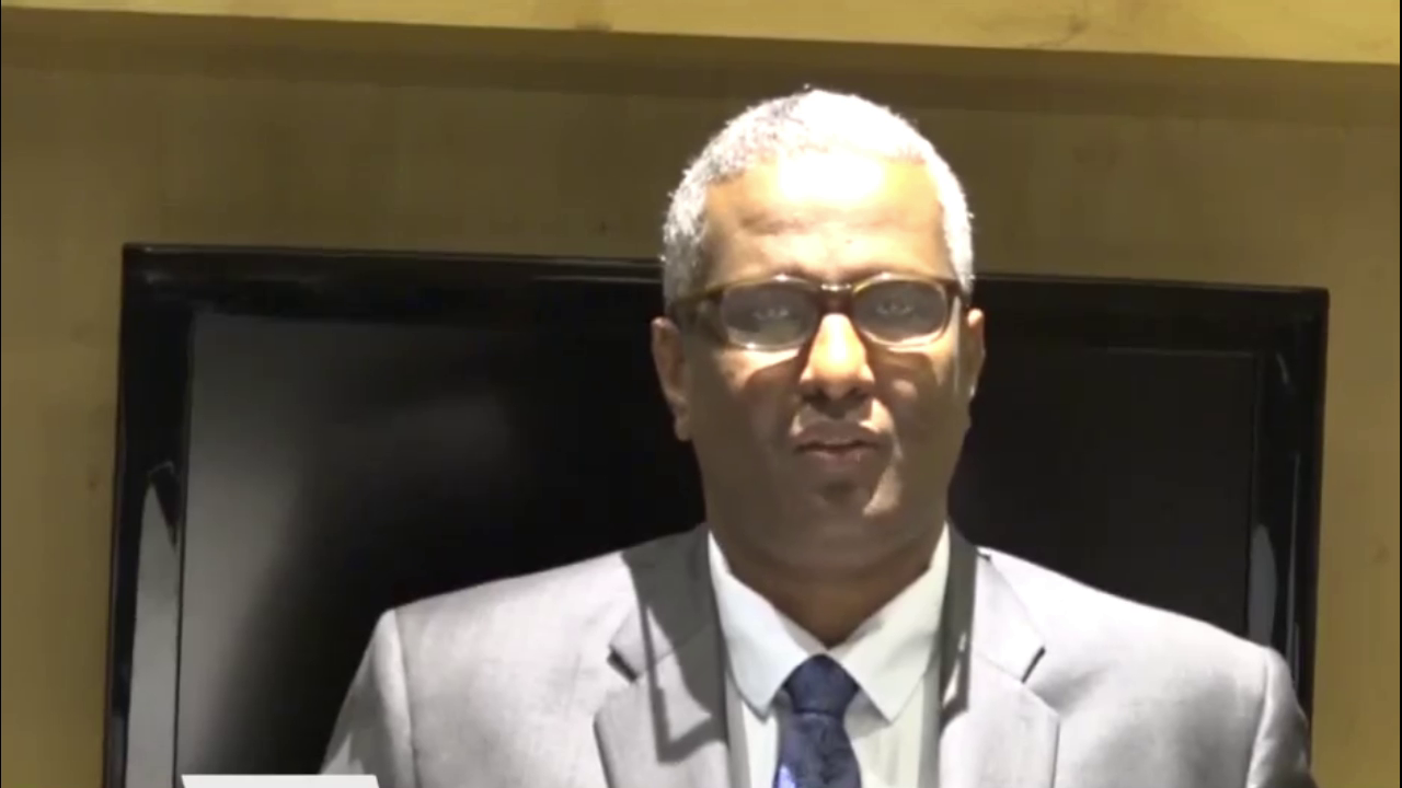 Cabdiraxmaan Cabdishakuur: “Ma jirto talo laga geliyey cidii cabashada ... Cabdiraxmaan Cabdishakuur: “Ma jirto talo laga geliyey cidii cabashada ...