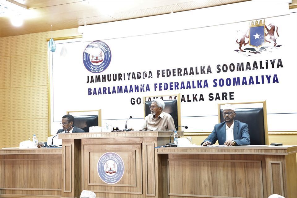 Golaha Aqalka Sare oo Ansixiyay sharciga Saxaafadda Soomaaliya – Radio ... Golaha Aqalka Sare oo Ansixiyay sharciga Saxaafadda Soomaaliya – Radio ...