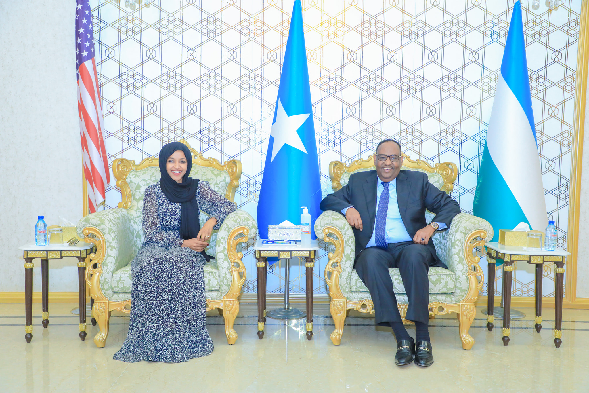 Madaxweyne deni oo Madaxtooyada ku qaabilay Xildhibaan Ilhaan Cumar ...